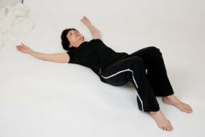 How to Do the Angels in the Snow Strength Exercise